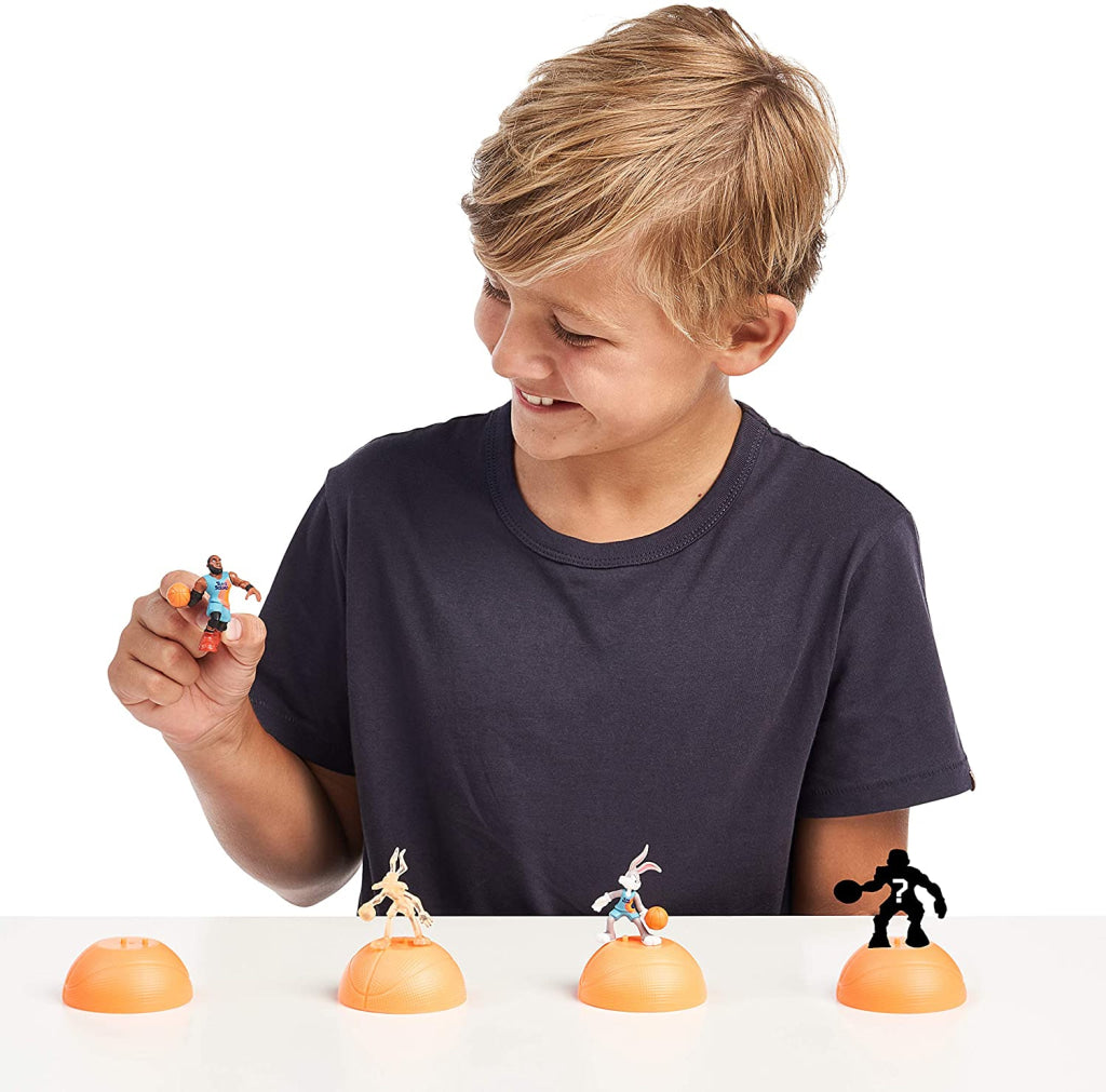Space Jam A New Legacy Figure 4 Pack – Tune Squad + Bench - TOYSTER ...